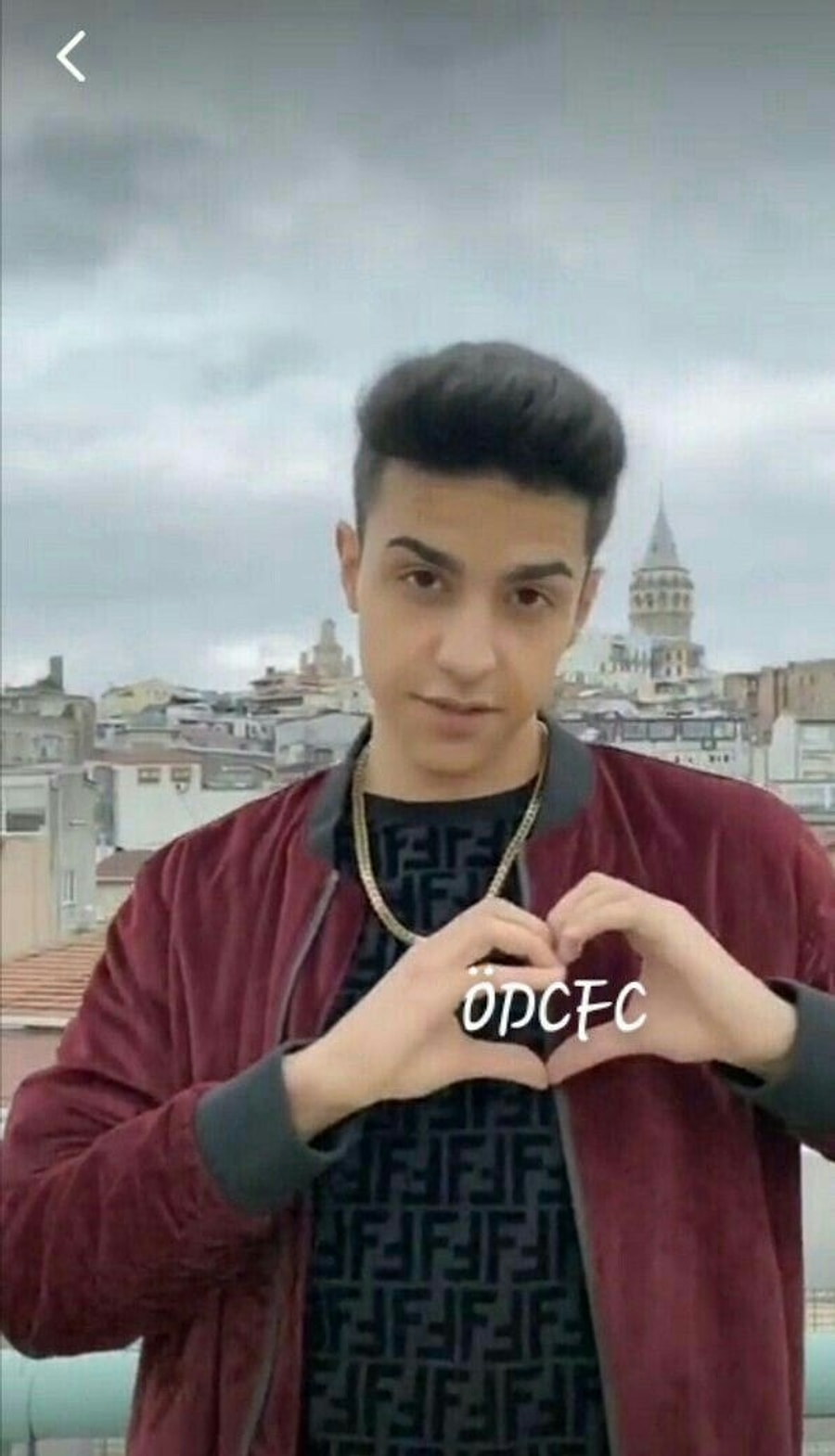 Son Günlerin En Merak Edilen Fenomeni Özgür Deniz Cellat Kim ve Niye Bu ...