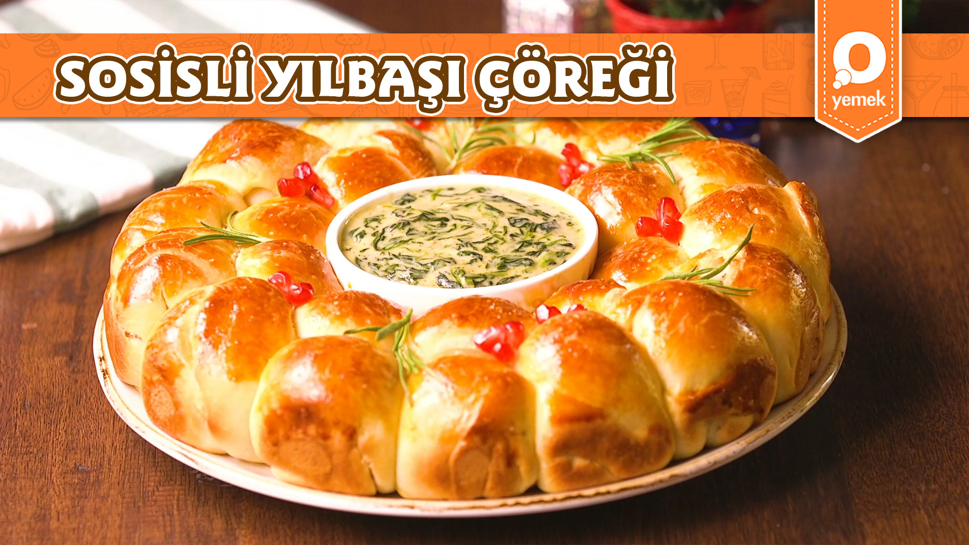 Mutfaktan Yayılan Kokunun Sebebi Belli! Sosisli, Soslu Yılbaşı Çöreği ...