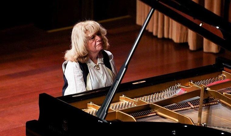 2021 Kültür Sanat Büyük Ödülleri'nde Müzik Alanın Sahibi İdil Biret ...