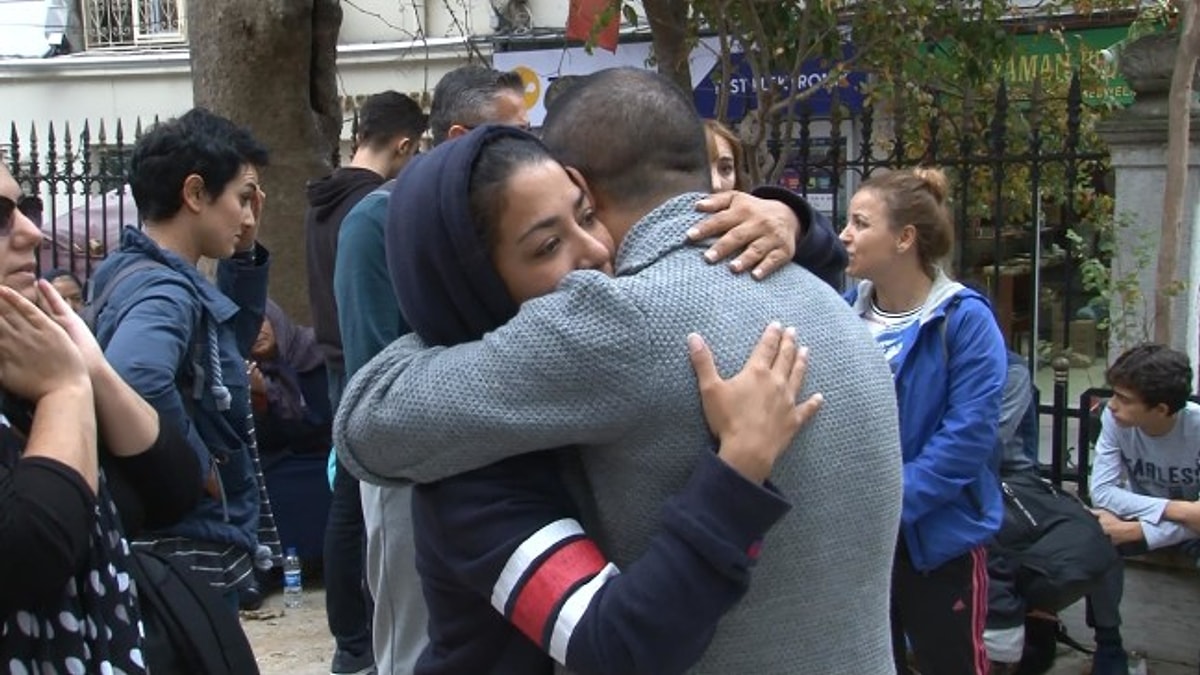 Sokak Sanatçısı Hatice Kaya'nın Hikayesi - Onedio