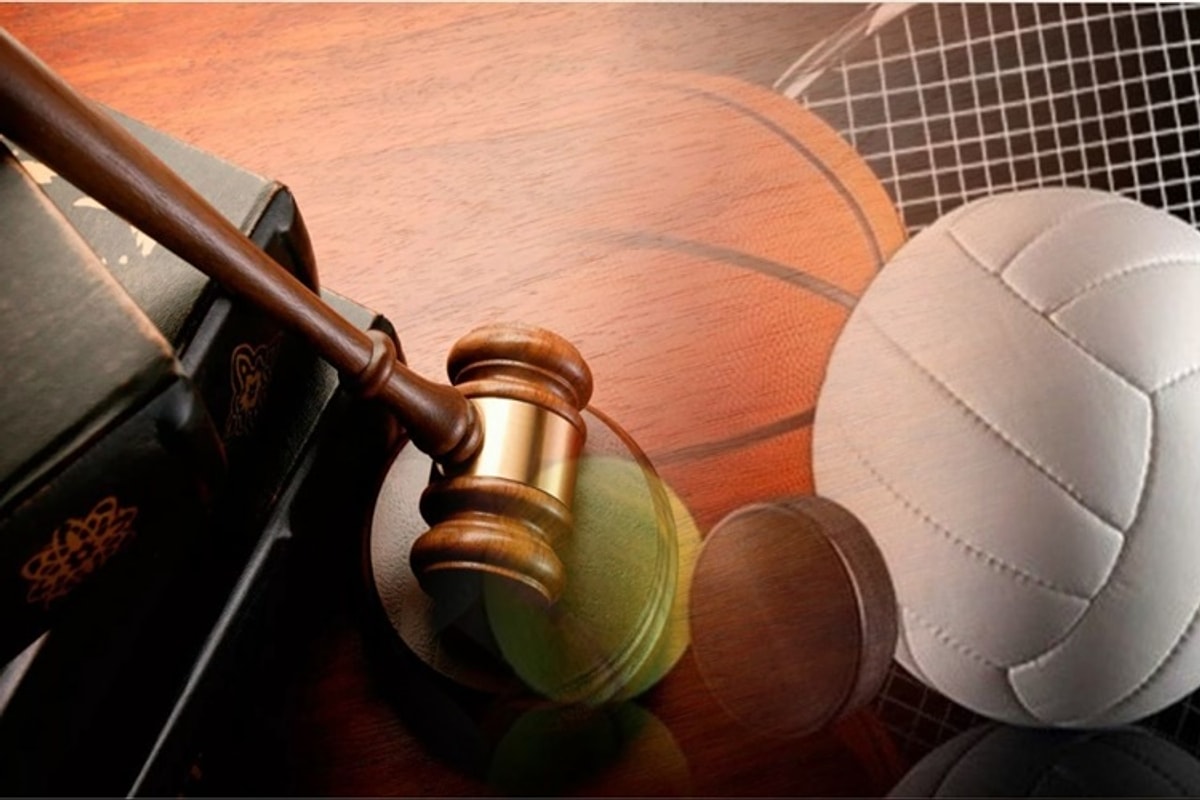 Aysu Melis Bağlan Yazio: Türkiye'de Futbol Kulüpleri Kurumsal Değil - Onedio