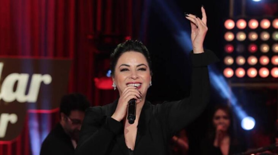 Şarkıcı Zara Kimdir? Kaç Yaşında Ve Nereli? Zara Hakkında Merak ...