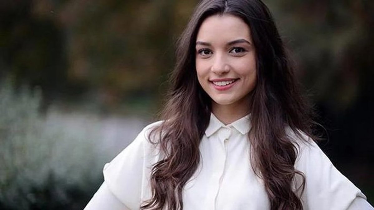 Damla Colbay Kimdir? Damla Colbay Dizileri Hangileri? - Onedio