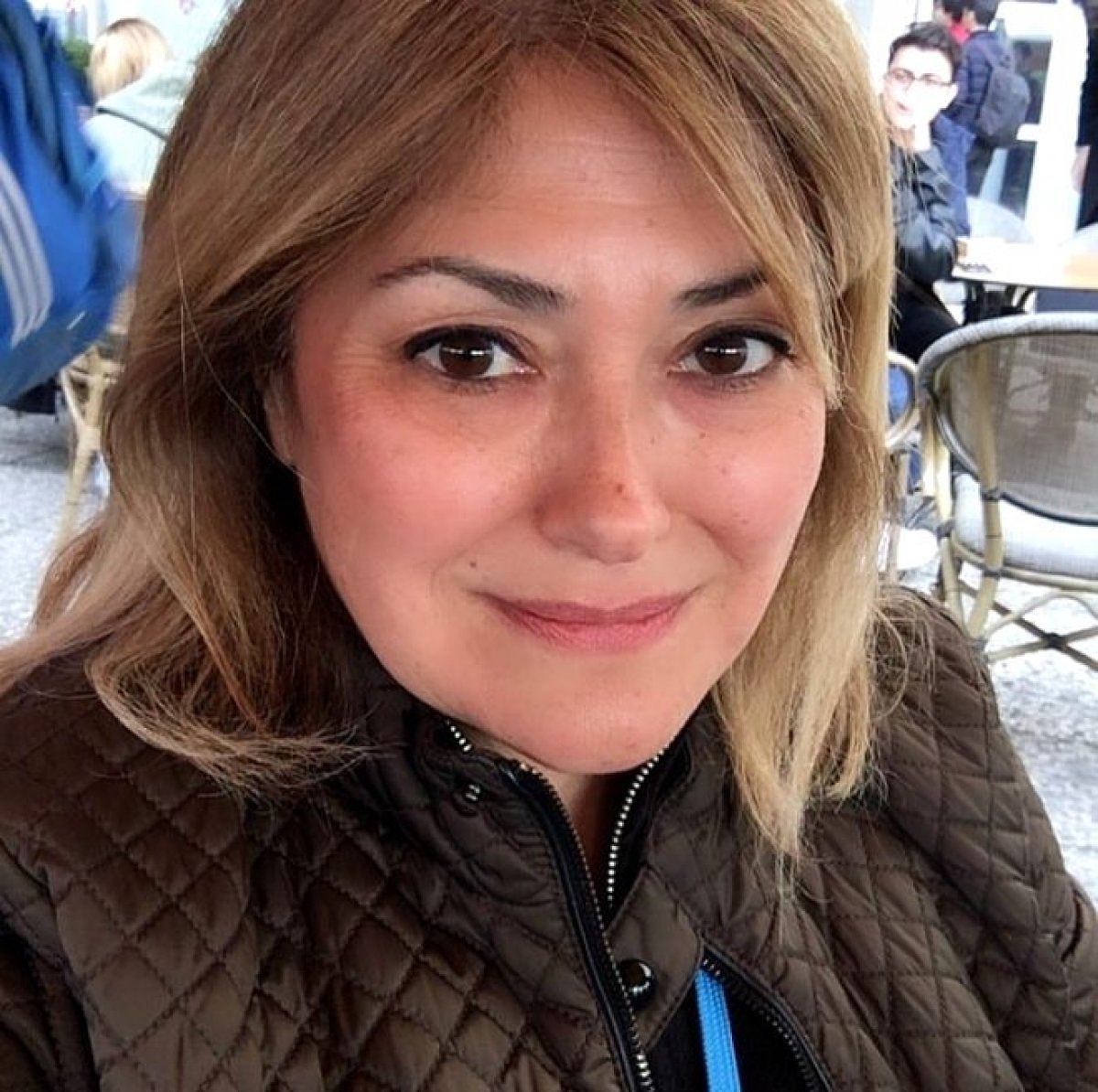 Filiz Canlı Kimdir? Cüneyt Arkın'ın Kızı Filiz Canlı Kaç Yaşında, Evli ...
