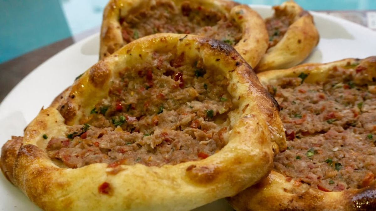 Yas Tutmak Yasak mı? Cenaze Sahibine Ağlamaması Gerektiğini Söyleyerek ...