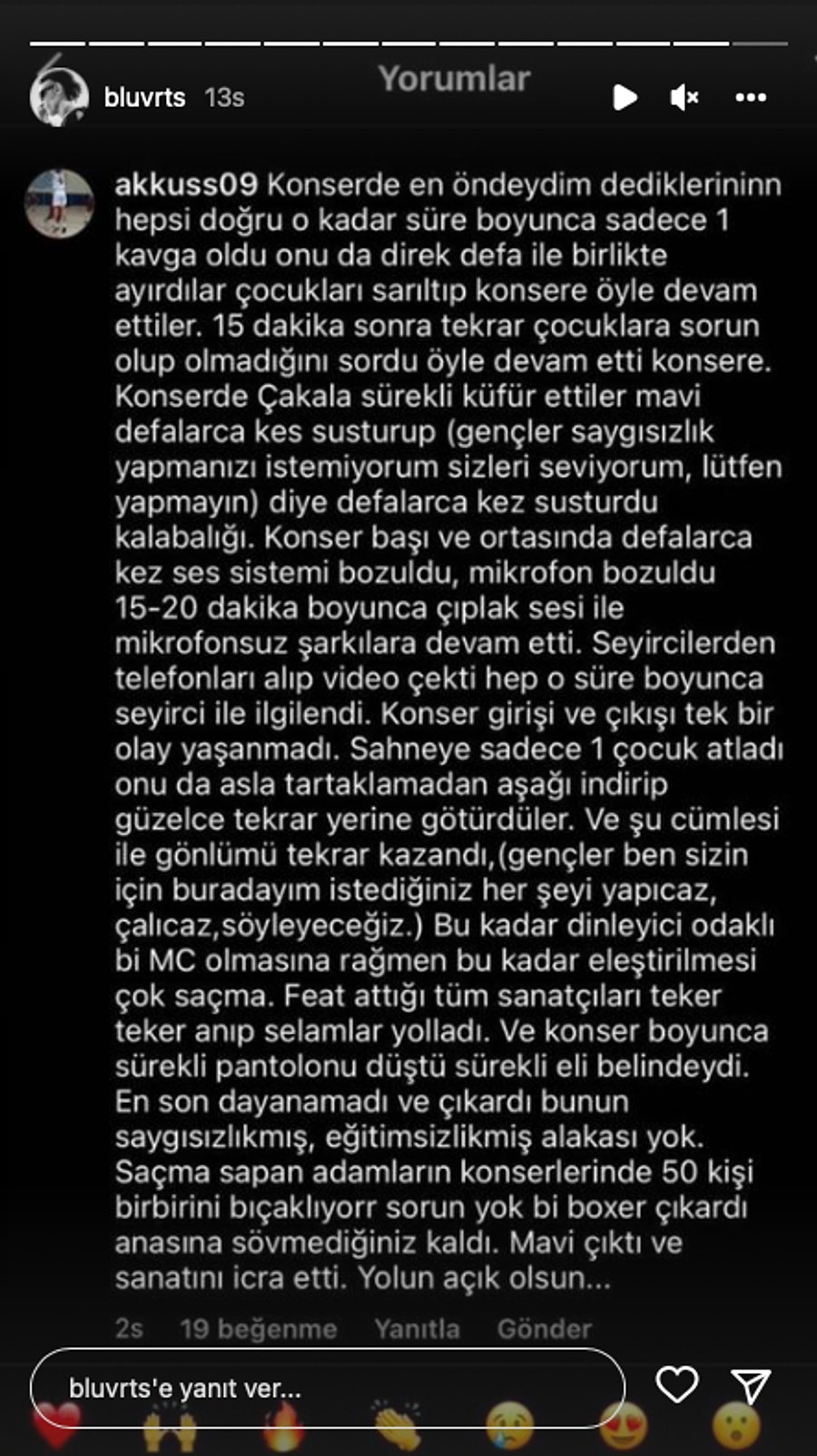 Rapçi Mavi'nin Pantolonunu Çıkartıp İç Çamaşırı ile Devam Ettiği Bi ...