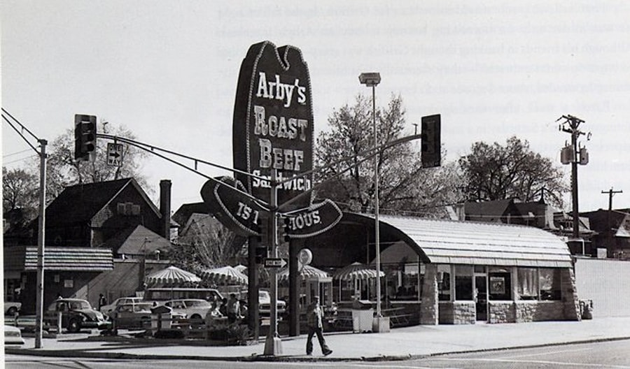 Fast Food Denince Akla Hemen Onların Adı Gelir: Ünlü Restoran ...