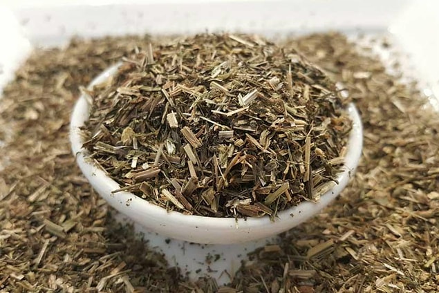 Yapışkan Otu, Kazotu, Sünnetlik Otu Gibi İsimlerle de Bilinen ve Pek ...