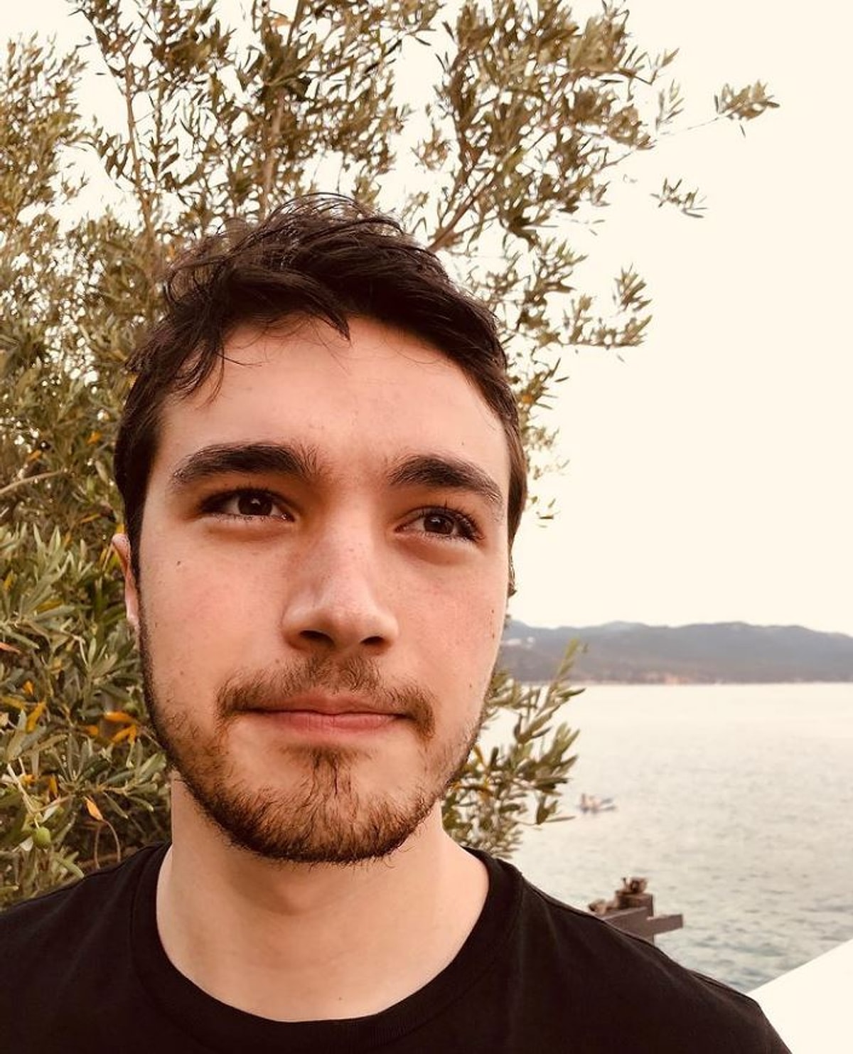 Burak Dakak Kimdir? - Onedio