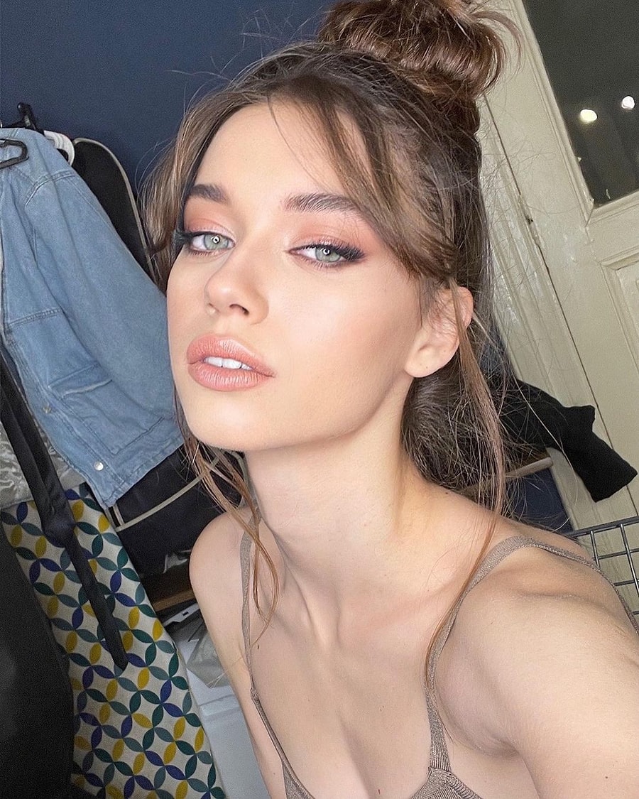 Afra Saraçoğlu Kimdir? Kaç Yaşında ve Nereli? - Onedio