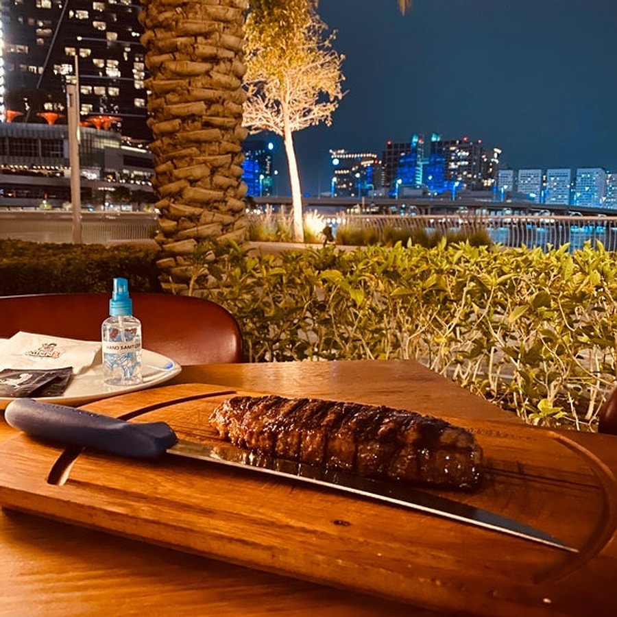 Nusret'in Paylaştığı Abu Dhabi'deki Restoranına Ait Hesabı Görünce ...