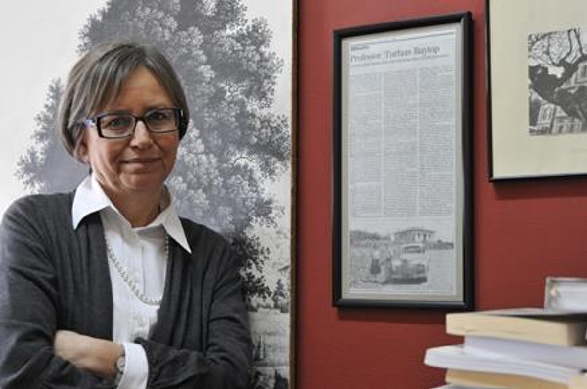 Yüz Akı Türkler: Asuman Baytop - Onedio