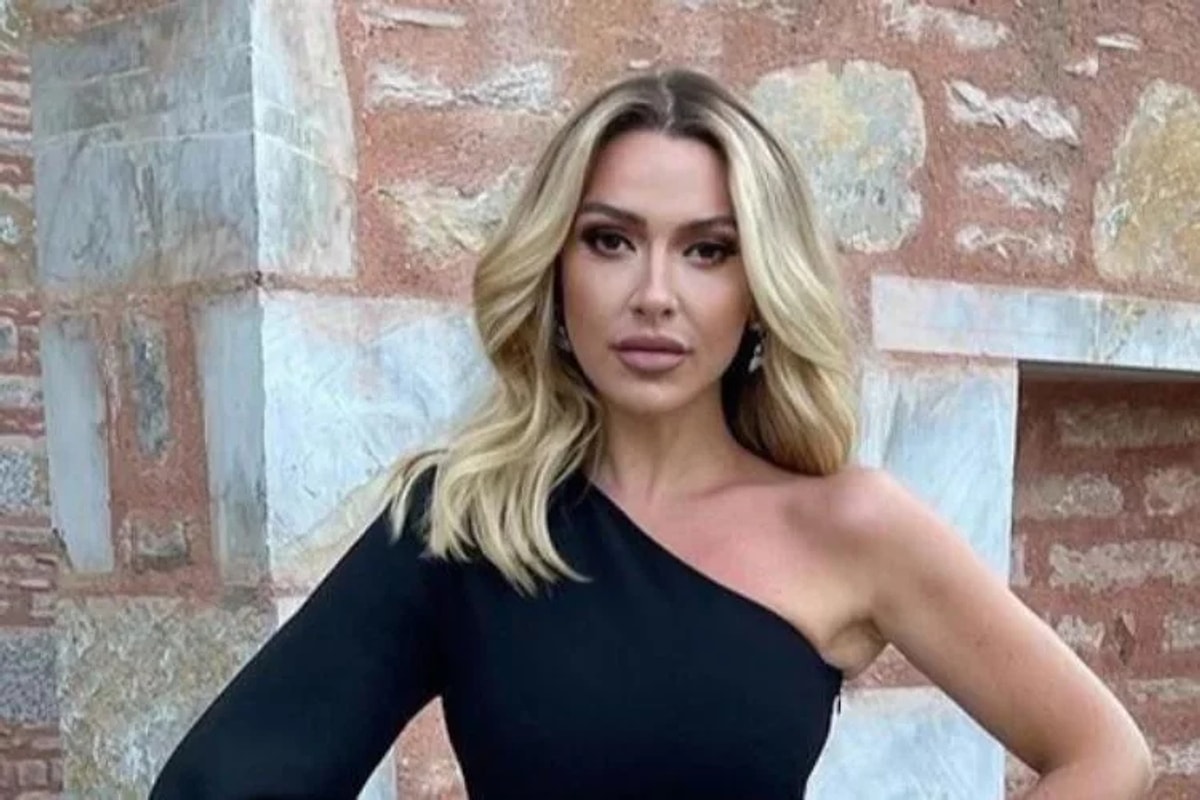 Hadise: The Rise of Turkey's Pop Princess - Onedio