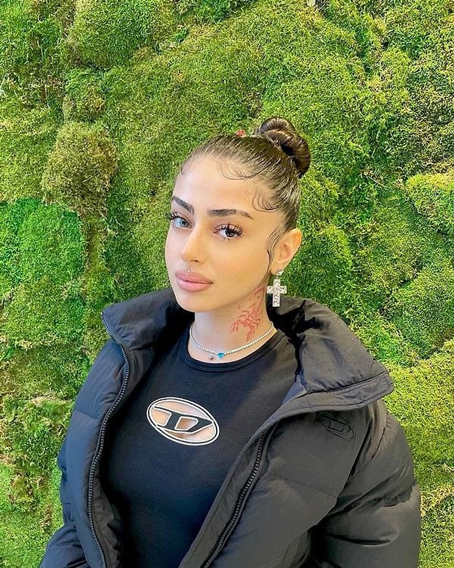 Rap Şarkıcısı Asya Alizade Serbest Bırakıldı, Gözaltında Yaşadıklarını ...