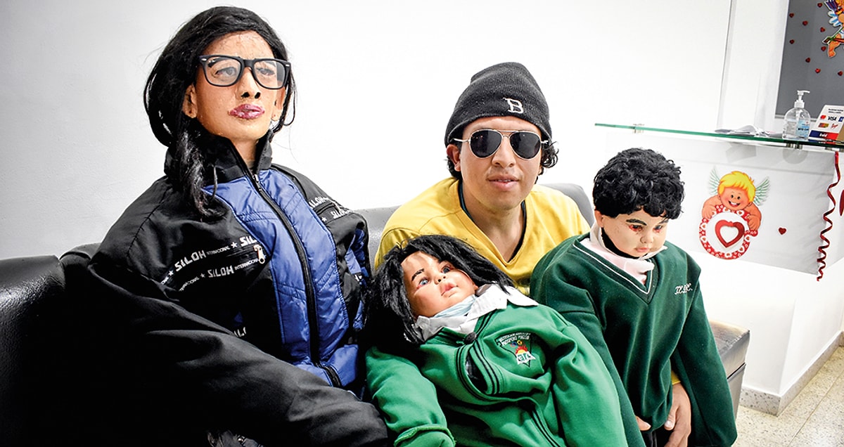 Balonla Evlenen Bile Var! Eşyalarla Birliktelik Yaşadığını Söyleyen ...