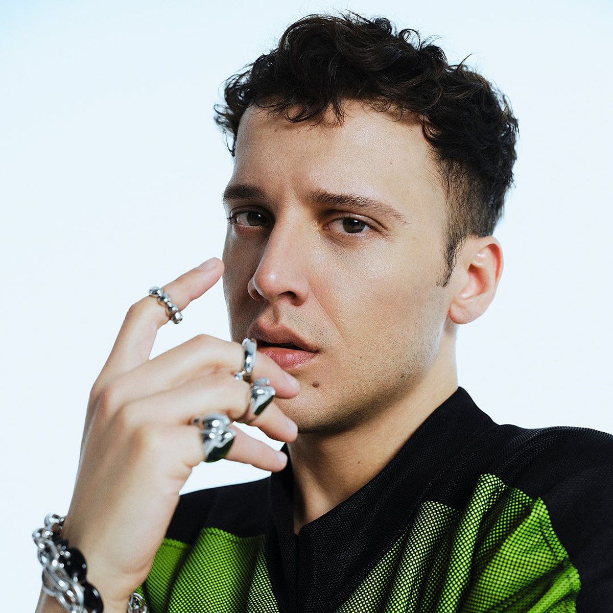 Edis Görgülü: The Rising Star of Turkish Pop Music - Onedio