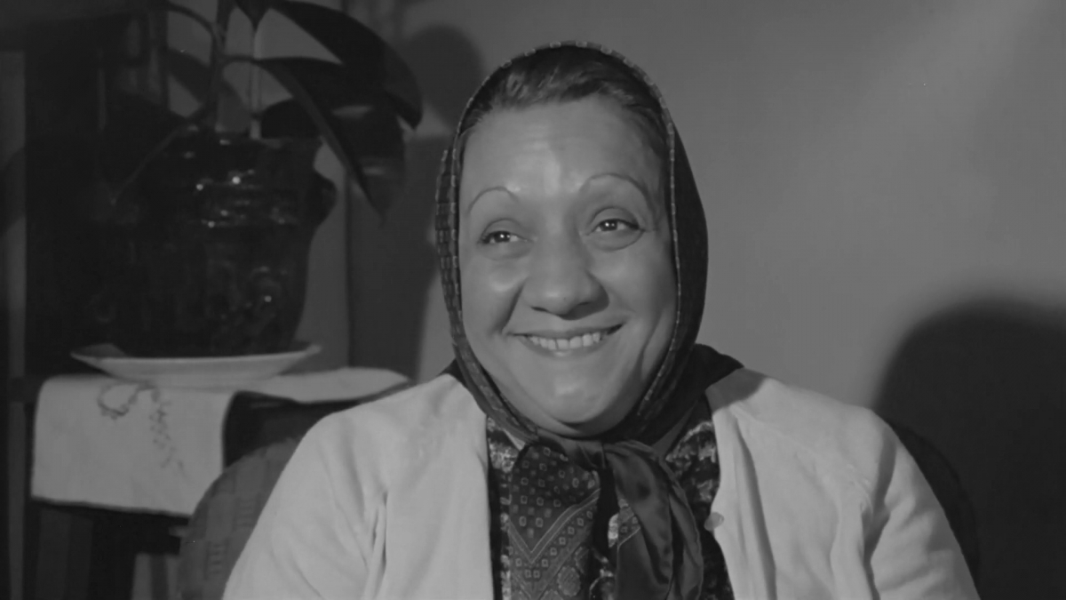 Adile Naşit: The Iconic Figure of Turkish Cinema, Theater, and ...