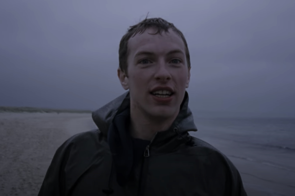Coldplay's 'Yellow' Soars into YouTube's Billion Views Club: A Visual ...