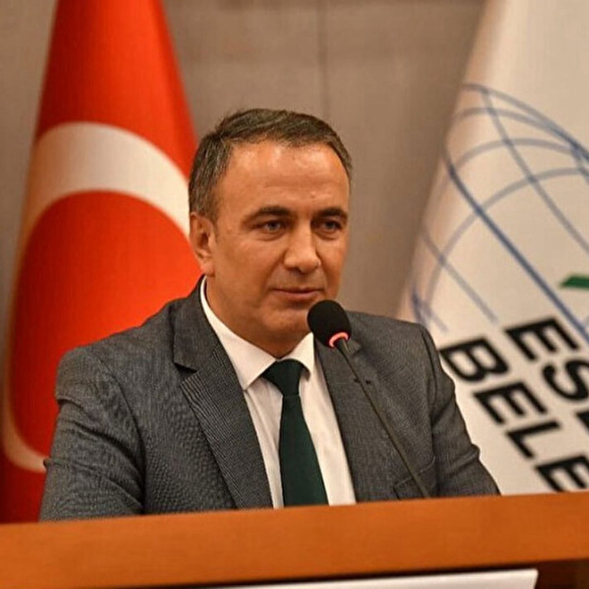 CHP Esenyurt Belediye Başkan Adayı Ali Gökmen Kimdir? Ali Gökmen'in ...