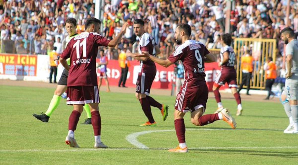 Teknik Direktör İlhan Palut'un Unutulmazlar Arasına Giren Galibiyet ...