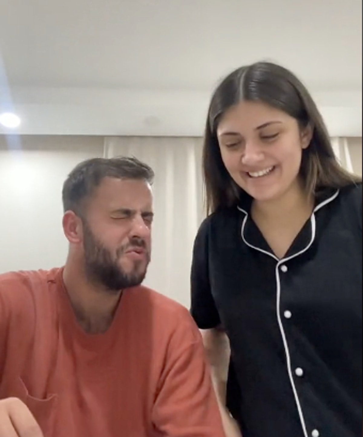 Ebeveynlikle İlk Haftalarını Geçiren Çiftin Unutulmaz Deneyimleri ...