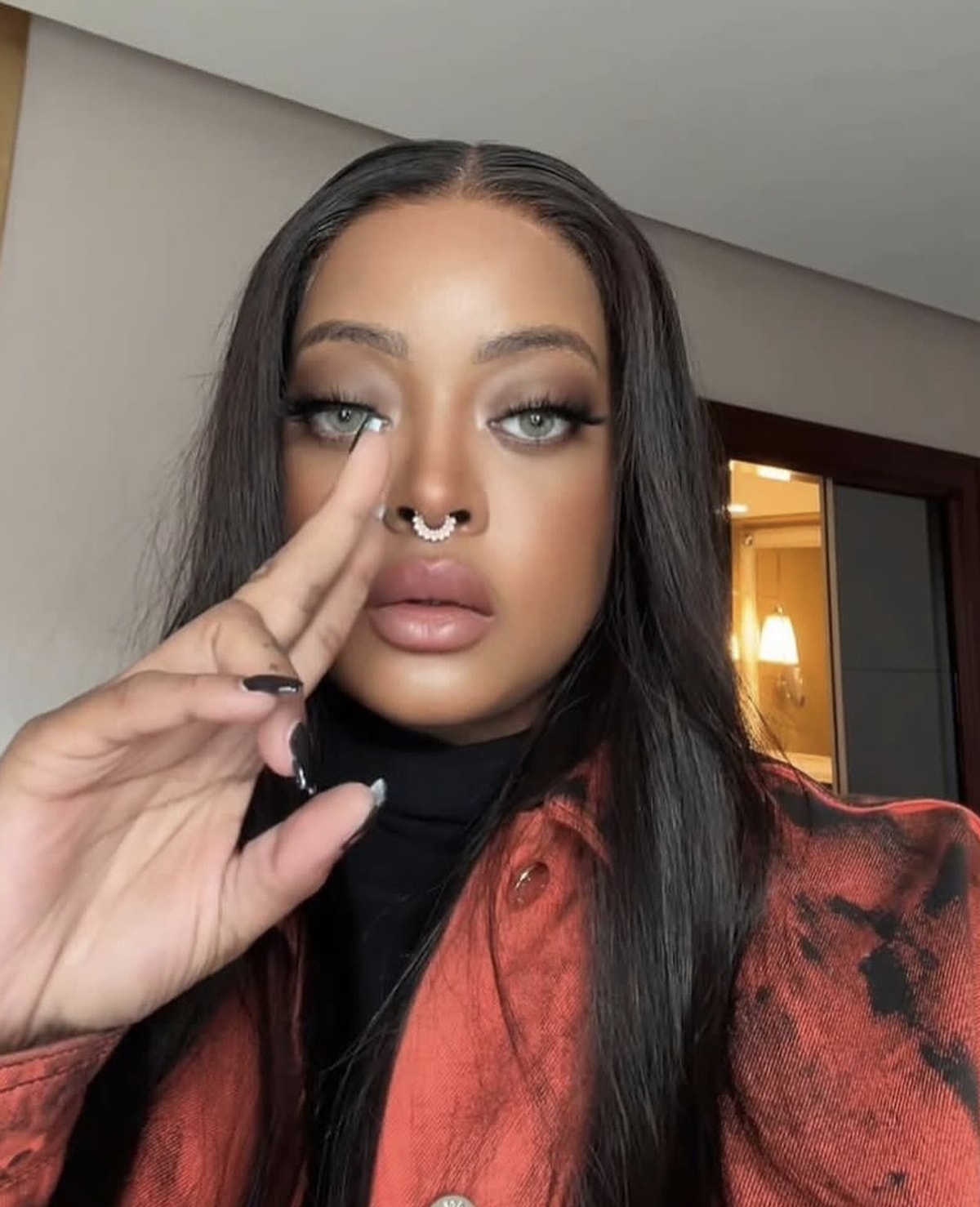 Homofobik Liderin Kızı "LGBTİ'yim" Dedi! - Onedio