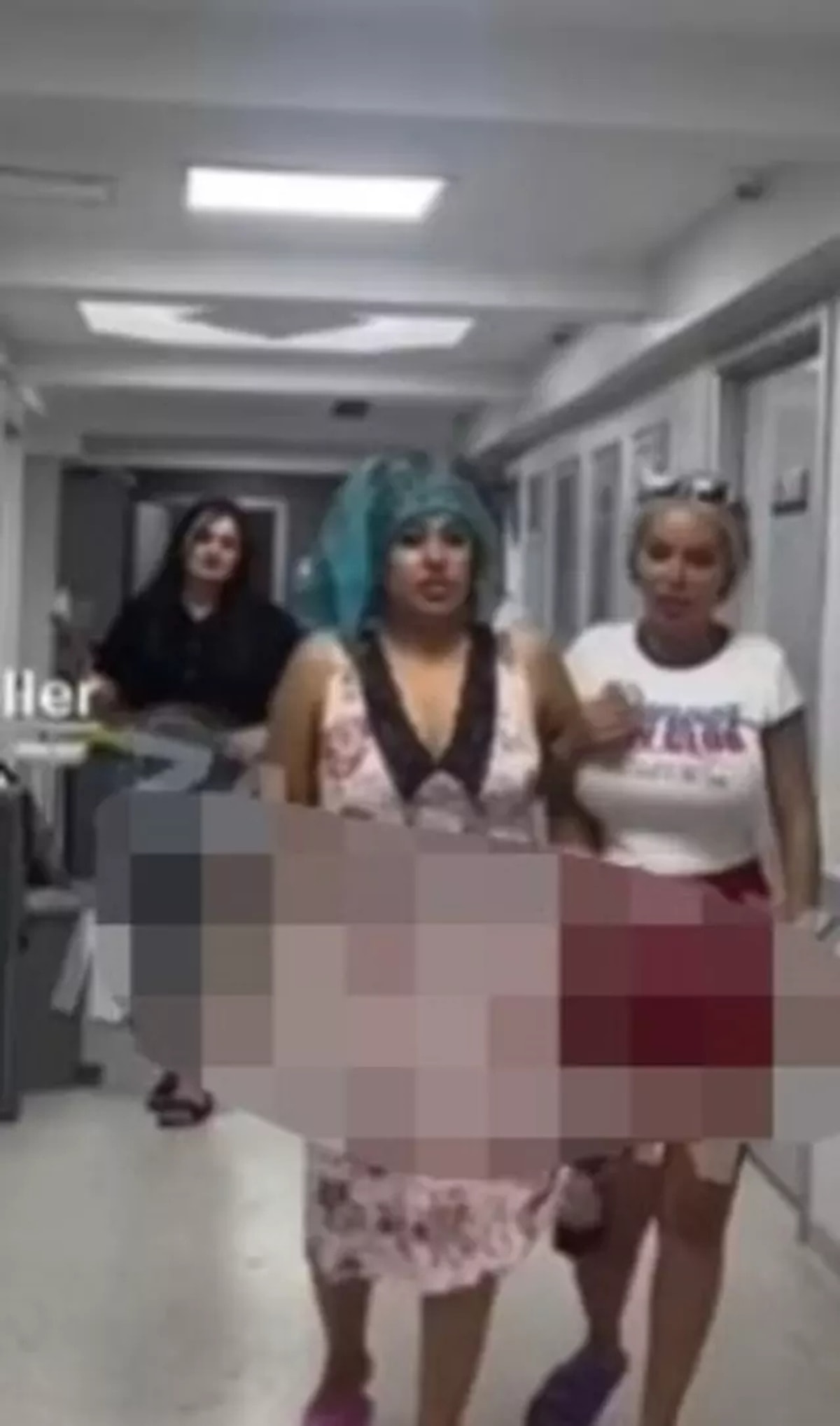 Esra Erol'da "Tek Suçum Güzel Olmak" Sözüyle Tanınan Yazgül Estetikle ...