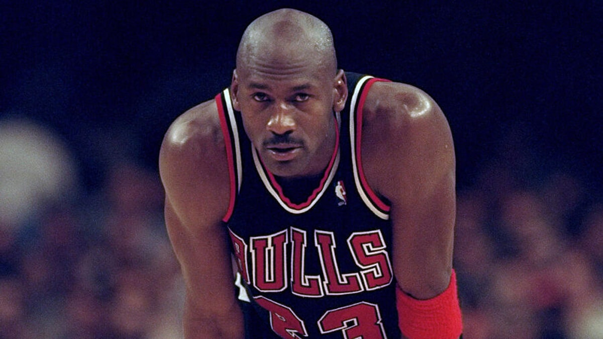 Michael Jordan Basketbol Tarihinin En İyi Oyuncusu Olabilir mi? - Onedio
