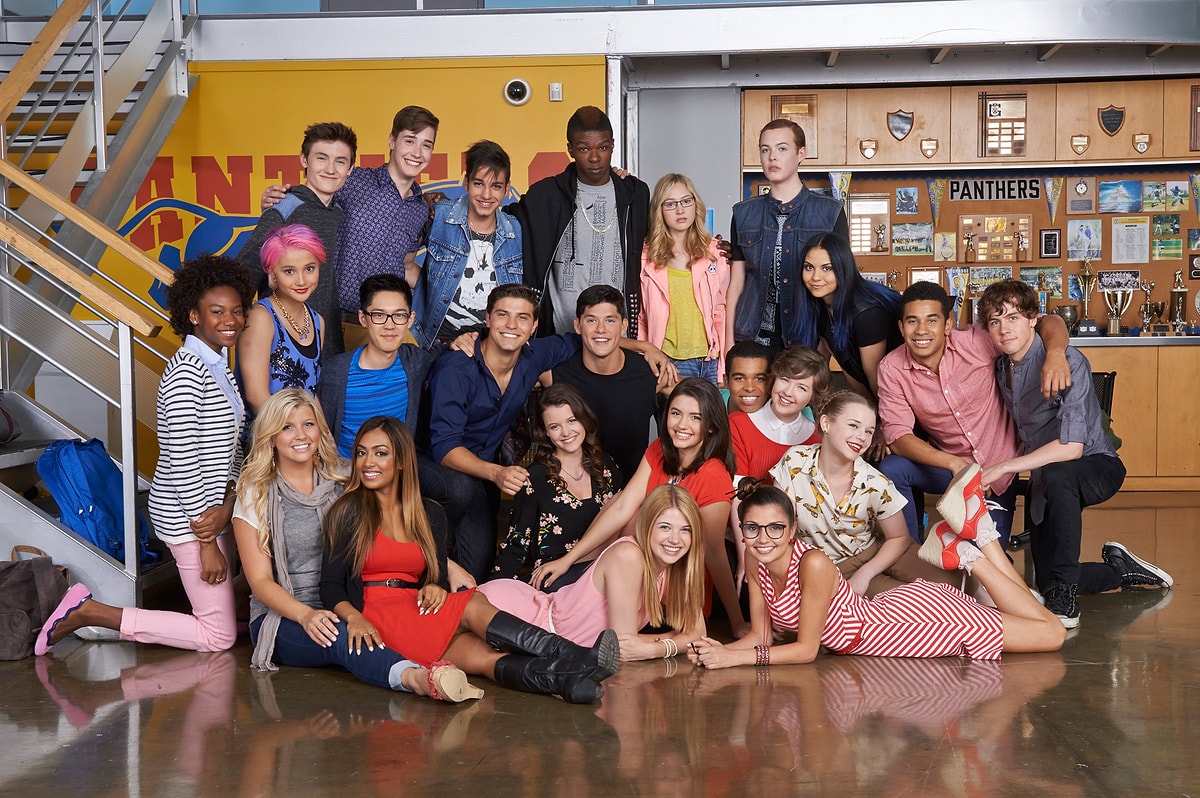 20 Must-Watch Inspiring Teen Shows to See Before You Turn 20 - Onedio