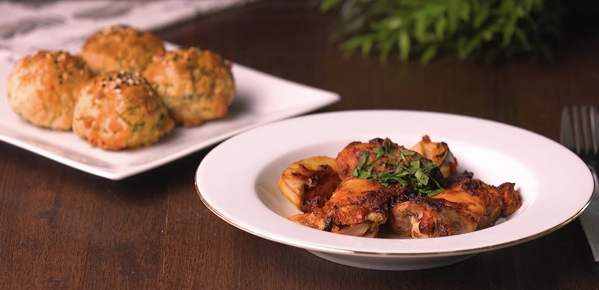 Philips Çift Hazneli Airfryer'da Soslu Tavuk Kalça ve Yumuşacık Poğaça ...