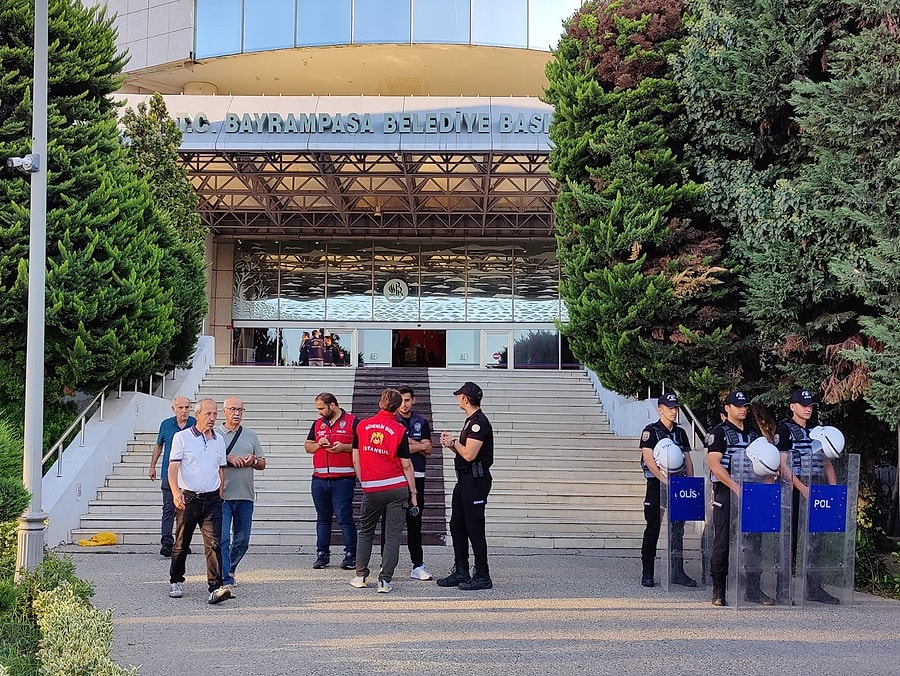 Bayrampaşa Belediyesi Hasan Mutlu Neden Gözaltına Alındı? - Onedio