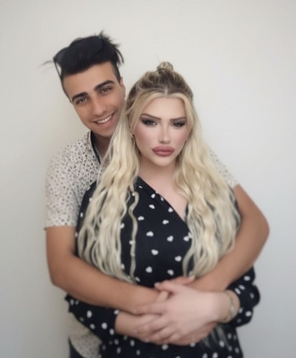 Mika Raun ve Mükremin'in Eski Hali Bir Araya Getirildi! - Onedio