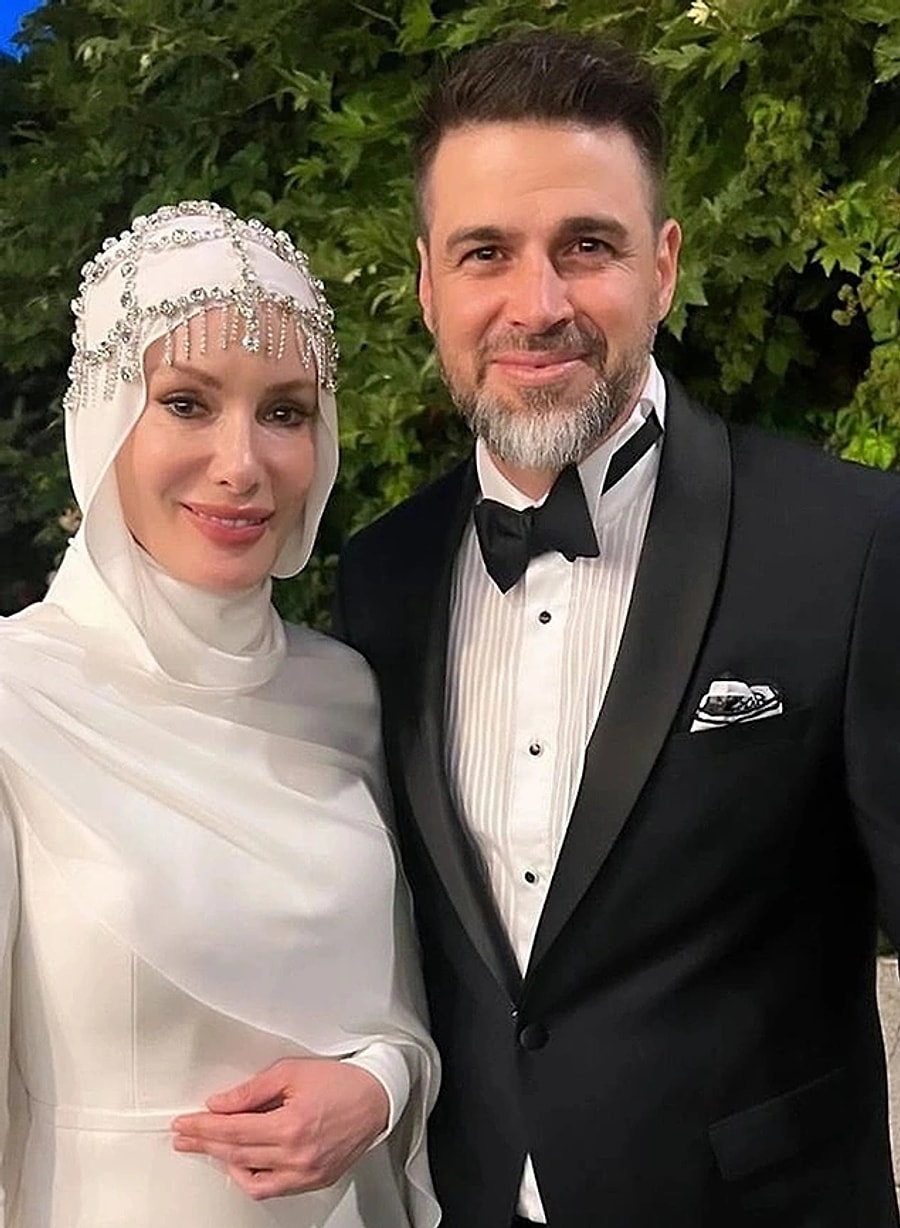Gamze Özçelik & Reshad Strik’s Sweet New Photo - Onedio