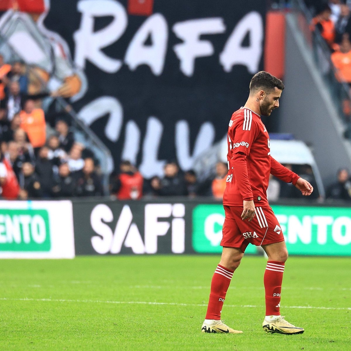 Rafa Silva Futbolu Bırakabilir - Onedio